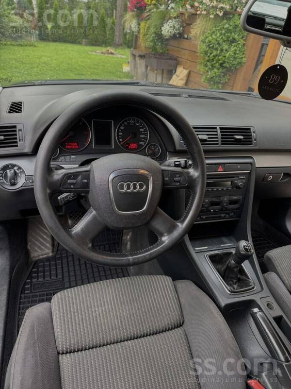 Melns Audi A4 2005 Rīga, ar dzinēja tilpumu 2.00 L un nobraukumu 349 tūkst. km par 2150 €, foto 7 vietnē AUTOMOTO.COM.LV