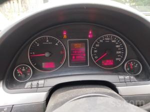 Melns Audi A4 2005 Gulbene, ar dzinēja tilpumu 2.50 L un nobraukumu 302 tūkst. km par 750 €, foto 15 vietnē AUTOMOTO.COM.LV