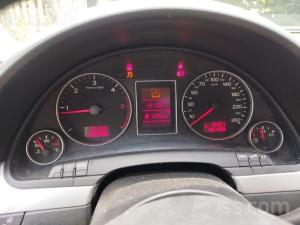 Melns Audi A4 2005 Gulbene, ar dzinēja tilpumu 2.50 L un nobraukumu 302 tūkst. km par 750 €, foto 17 vietnē AUTOMOTO.COM.LV