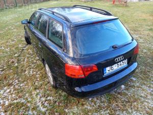 Black Audi A4 2005 in Riga, with an engine capacity of 2.00 L and mileage of 380 thousand km for 2300 €, photo 5 on AUTOMOTO.COM.LV