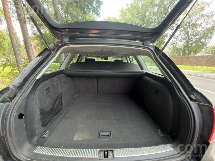 Melns Audi A4 2005 Rīga, ar dzinēja tilpumu 2.00 L un nobraukumu 345 tūkst. km par 1100 €, foto 8 vietnē AUTOMOTO.COM.LV