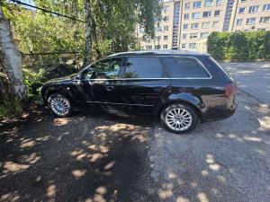 Melns Audi A4 2005 Rokiškis, ar dzinēja tilpumu 1.99 L un nobraukumu 35 tūkst. km par 1150 €, foto  vietnē AUTOMOTO.COM.LV