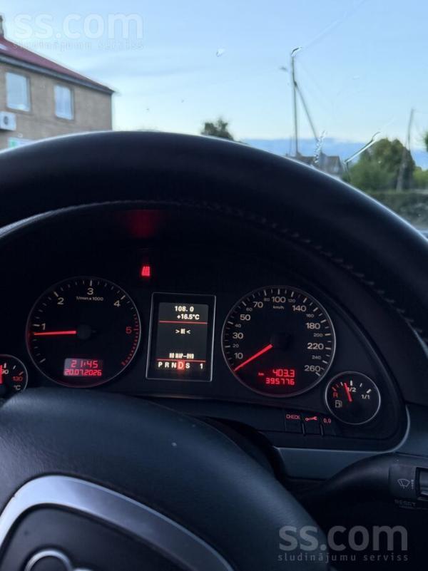 Black Audi A4 2005 in Kraslava, with an engine capacity of 3.00 L and mileage of 397 thousand km for 3199 €, photo 5 on AUTOMOTO.COM.LV