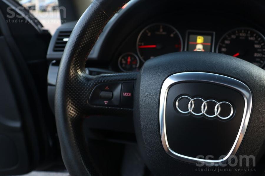 Black Audi A4 2005 in Riga, with an engine capacity of 3.00 L and mileage of 340 thousand km for 4990 €, photo 11 on AUTOMOTO.COM.LV