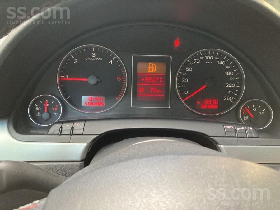 Black Audi A4 2005 in Riga, with an engine capacity of 1.90 L and mileage of 382 thousand km for 3150 €, photo 8 on AUTOMOTO.COM.LV