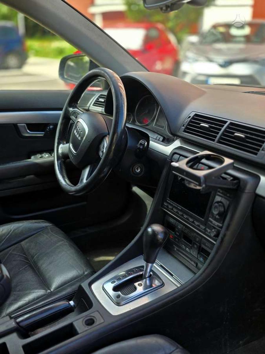 Black Audi A4 2005 in Vilnius, with an engine capacity of 1.99 L and mileage of 420 thousand km for 1600 €, photo 10 on AUTOMOTO.COM.LV