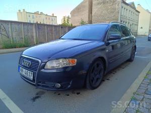 Черный Ауди А4 2005 в Рига, объемом двигателя 1.60 л и пробегом 327 тыс. км за 1500 €, фото  на AUTOMOTO.COM.LV