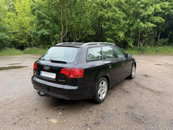 Black Audi A4 2005 in Kaunas, with an engine capacity of 1.97 L and mileage of 354 thousand km for 950 €, photo 5 on AUTOMOTO.COM.LV