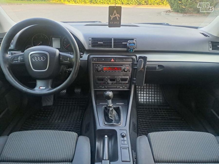Black Audi A4 2005 in Telschi, with an engine capacity of 2.00 L and mileage of 300 thousand km for 2350 €, photo 12 on AUTOMOTO.COM.LV