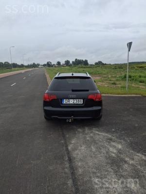Black Audi A4 2005 in Bauska, with an engine capacity of 2.00 L and mileage of 377 thousand km for 2990 €, photo 8 on AUTOMOTO.COM.LV