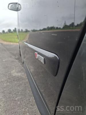 Black Audi A4 2005 in Bauska, with an engine capacity of 2.00 L and mileage of 377 thousand km for 2990 €, photo 10 on AUTOMOTO.COM.LV