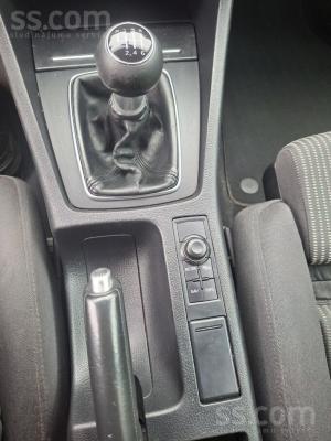 Black Audi A4 2005 in Bauska, with an engine capacity of 2.00 L and mileage of 377 thousand km for 2990 €, photo 16 on AUTOMOTO.COM.LV