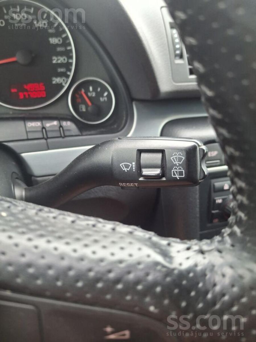Black Audi A4 2005 in Bauska, with an engine capacity of 2.00 L and mileage of 377 thousand km for 2990 €, photo 19 on AUTOMOTO.COM.LV