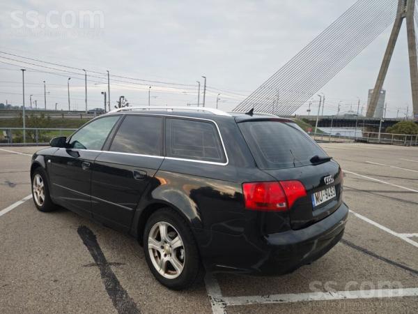 Melns Audi A4 2005 Rīga, ar dzinēja tilpumu 2.00 L un nobraukumu 329 tūkst. km par 2500 €, foto 4 vietnē AUTOMOTO.COM.LV