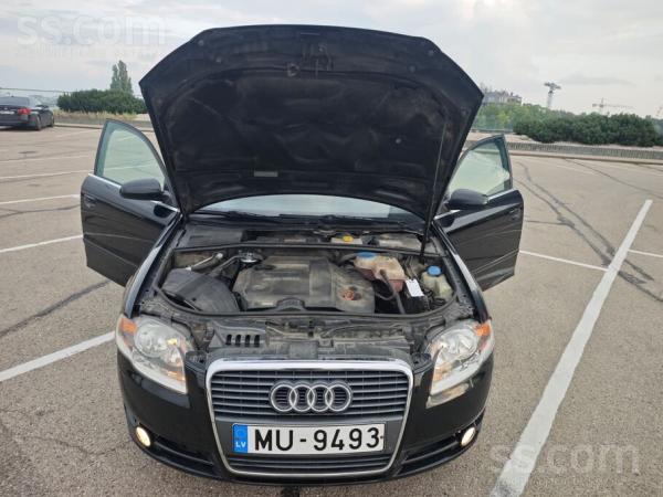 Melns Audi A4 2005 Rīga, ar dzinēja tilpumu 2.00 L un nobraukumu 329 tūkst. km par 2500 €, foto 6 vietnē AUTOMOTO.COM.LV