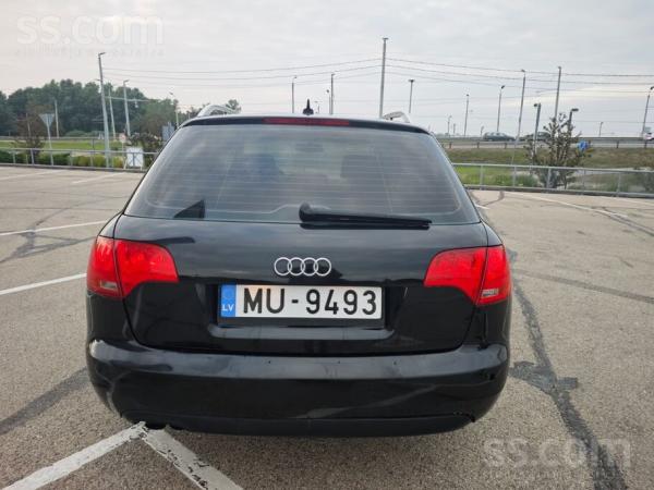 Black Audi A4 2005 in Riga, with an engine capacity of 2.00 L and mileage of 329 thousand km for 2500 €, photo 6 on AUTOMOTO.COM.LV