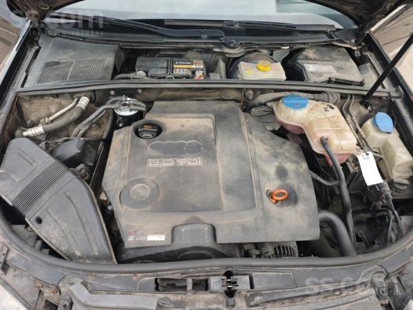 Black Audi A4 2005 in Riga, with an engine capacity of 2.00 L and mileage of 329 thousand km for 2500 €, photo 11 on AUTOMOTO.COM.LV