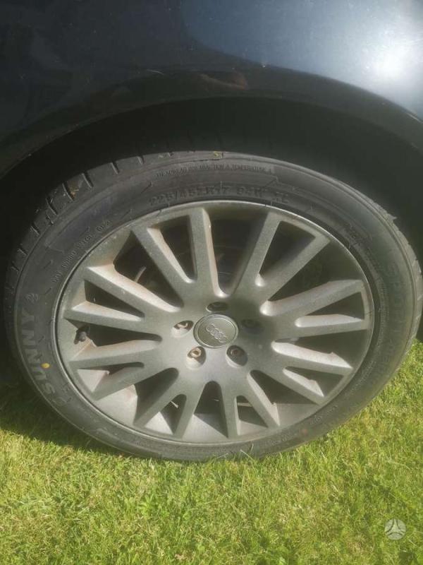 Melns Audi A4 2005 Jonava, ar dzinēja tilpumu 1.97 L un nobraukumu 331 tūkst. km par 1500 €, foto 8 vietnē AUTOMOTO.COM.LV