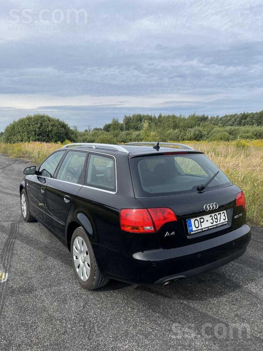 Melns Audi A4 2005 Ogre, ar dzinēja tilpumu 2.00 L un nobraukumu 257 tūkst. km par 3590 €, foto 4 vietnē AUTOMOTO.COM.LV