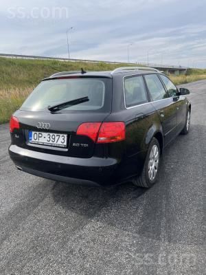 Melns Audi A4 2005 Ogre, ar dzinēja tilpumu 2.00 L un nobraukumu 257 tūkst. km par 3590 €, foto 5 vietnē AUTOMOTO.COM.LV