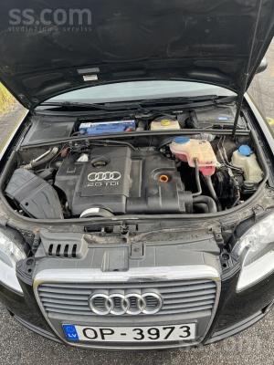 Melns Audi A4 2005 Ogre, ar dzinēja tilpumu 2.00 L un nobraukumu 257 tūkst. km par 3590 €, foto 13 vietnē AUTOMOTO.COM.LV