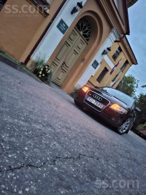 Black Audi A4 2005 in Tukums, with an engine capacity of 2.00 L and mileage of 321 thousand km for 2800 €, photo 3 on AUTOMOTO.COM.LV