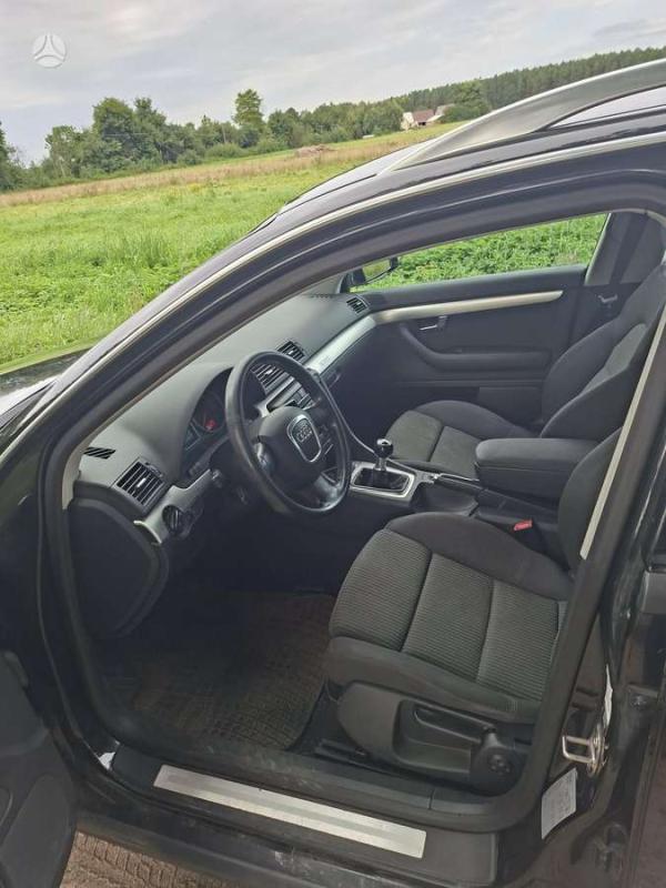 Melns Audi A4 2005 Klaipėda, ar dzinēja tilpumu 2.00 L un nobraukumu 314 tūkst. km par 2300 €, foto 7 vietnē AUTOMOTO.COM.LV