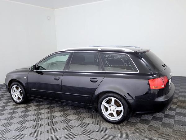 Audi A4 2005 in Tallinn on AUTOMOTO.COM.LV Black Audi A4 2005 in Tallinn, with an engine capacity of 1.90 L and mileage of 292 thousand km for 1399 €, photo 5 on AUTOMOTO.COM.LV