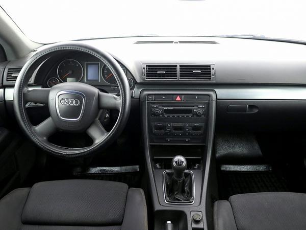 Audi A4 2005 in Tallinn on AUTOMOTO.COM.LV Black Audi A4 2005 in Tallinn, with an engine capacity of 1.90 L and mileage of 292 thousand km for 1399 €, photo 6 on AUTOMOTO.COM.LV