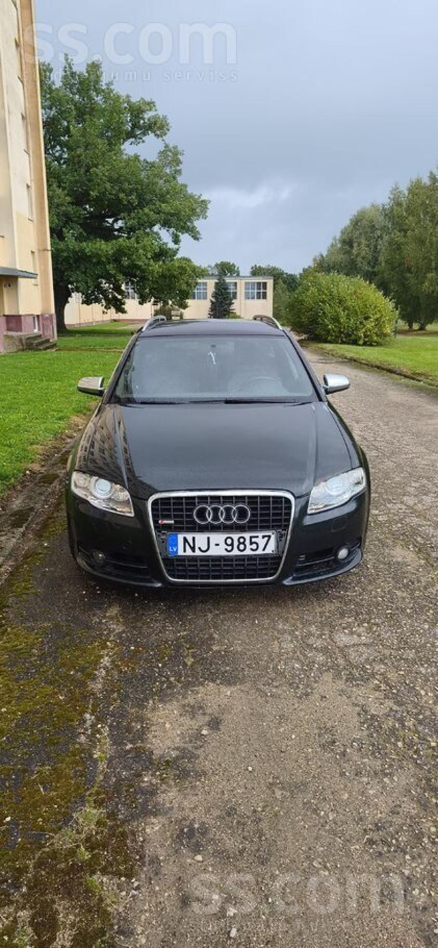 Melns Audi A4 2005 Gulbene, ar dzinēja tilpumu 1.90 L un nobraukumu 387 tūkst. km par 2490 €, foto 8 vietnē AUTOMOTO.COM.LV