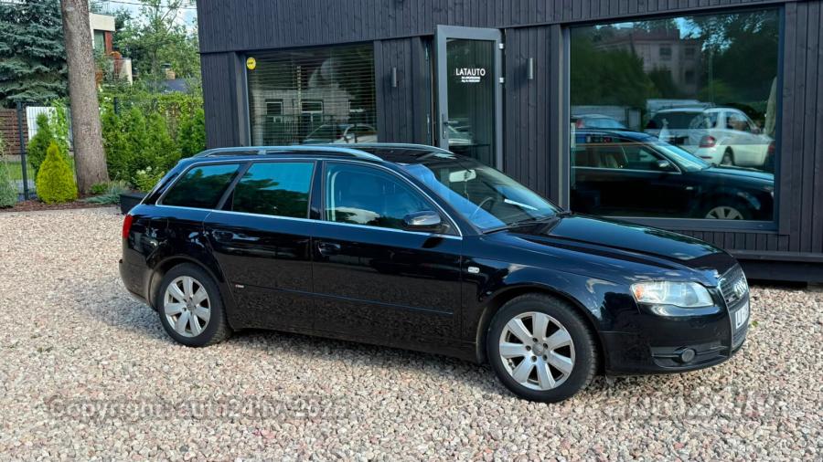 Black Audi A4 2005 in Riga, with an engine capacity of 2.00 L and mileage of 346 thousand km for 2999 €, photo 3 on AUTOMOTO.COM.LV