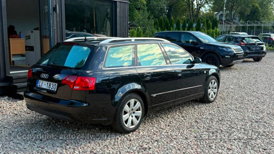 Black Audi A4 2005 in Riga, with an engine capacity of 2.00 L and mileage of 346 thousand km for 2999 €, photo 4 on AUTOMOTO.COM.LV