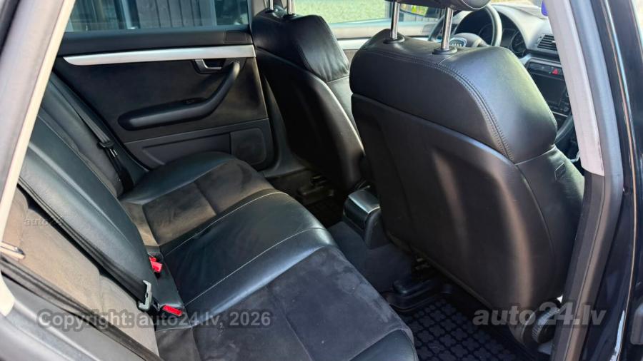 Black Audi A4 2005 in Riga, with an engine capacity of 2.00 L and mileage of 346 thousand km for 2999 €, photo 8 on AUTOMOTO.COM.LV