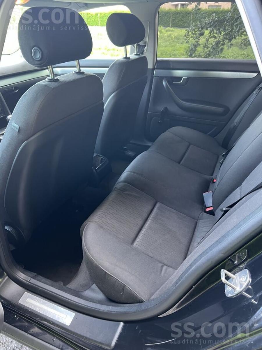 Black Audi A4 2005 in Riga, with an engine capacity of 1.60 L and mileage of 327 thousand km for 1700 €, photo 7 on AUTOMOTO.COM.LV