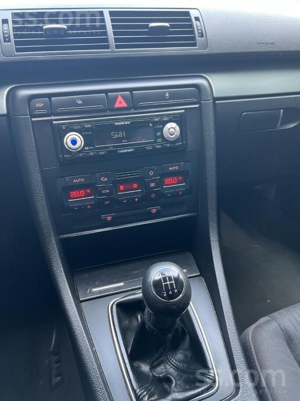 Black Audi A4 2005 in Riga, with an engine capacity of 1.60 L and mileage of 327 thousand km for 1700 €, photo 9 on AUTOMOTO.COM.LV
