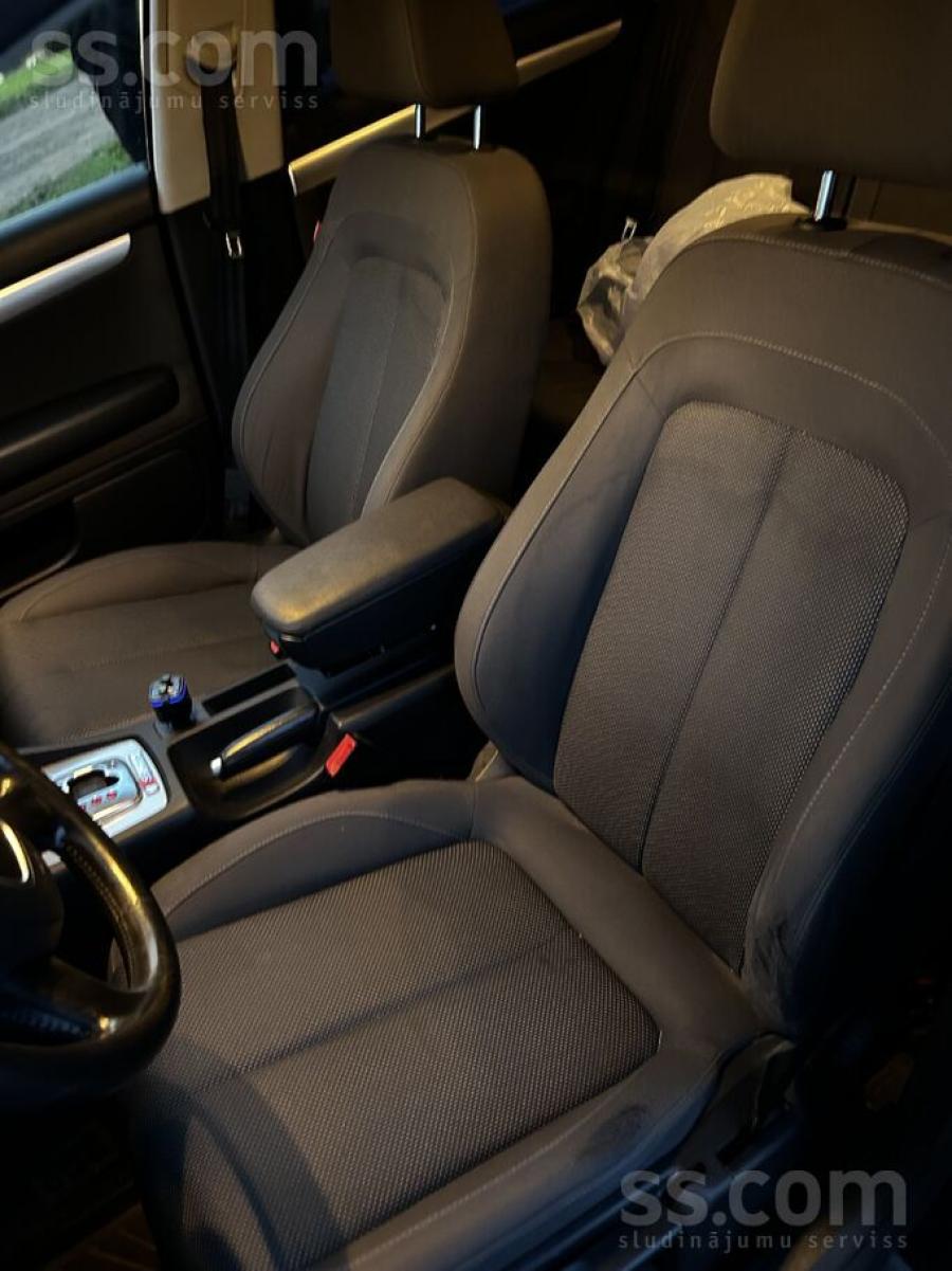 Melns Audi A4 2005 Saldus, ar dzinēja tilpumu 3.00 L un nobraukumu 351 tūkst. km par 3000 €, foto 8 vietnē AUTOMOTO.COM.LV