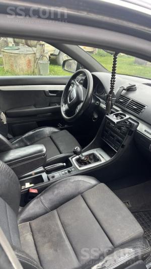 Melns Audi A4 2005 Daugavpils, ar dzinēja tilpumu 3.00 L un nobraukumu 304 tūkst. km par 2700 €, foto 4 vietnē AUTOMOTO.COM.LV