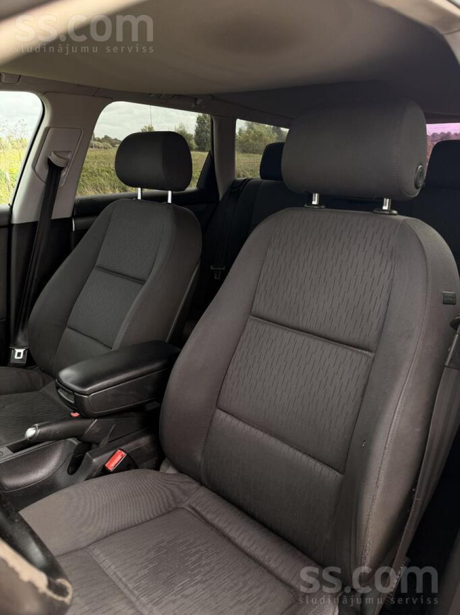Black Audi A4 2005 in Ludza, with an engine capacity of 1.90 L and mileage of 322 thousand km for 2000 €, photo 8 on AUTOMOTO.COM.LV