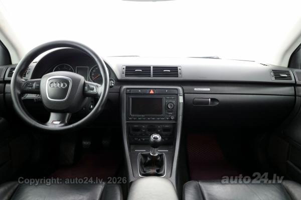 Black Audi A4 2005 in Tallinn, with an engine capacity of 3.00 L and mileage of 0 thousand km for 2199 €, photo 6 on AUTOMOTO.COM.LV