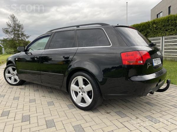 Black Audi A4 2006 in Riga, with an engine capacity of 3.00 L and mileage of 298 thousand km for 2990 €, photo 3 on AUTOMOTO.COM.LV
