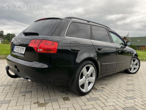 Black Audi A4 2006 in Riga, with an engine capacity of 3.00 L and mileage of 298 thousand km for 2990 €, photo 4 on AUTOMOTO.COM.LV