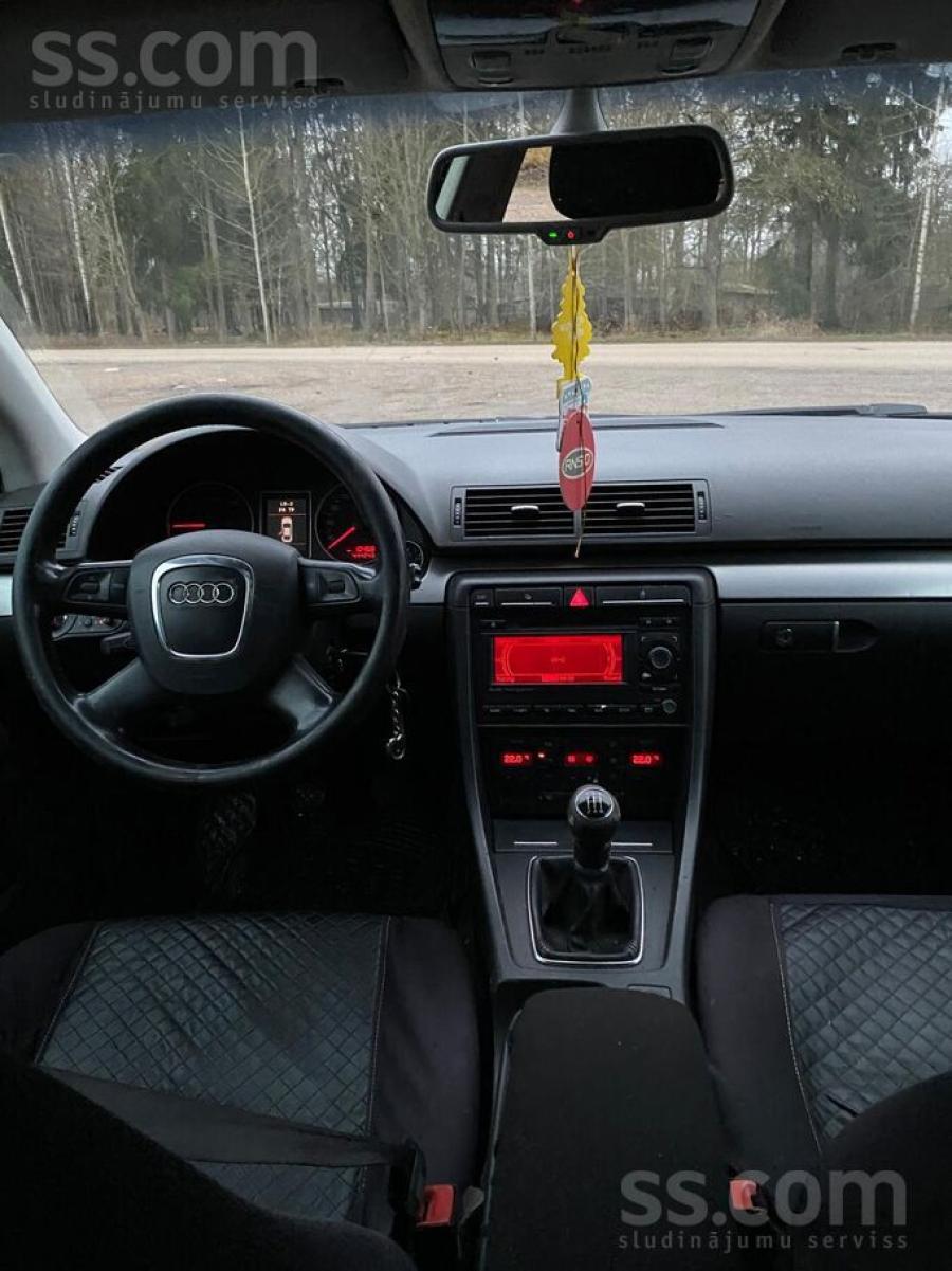 Melns Audi A4 2006 Rēzekne, ar dzinēja tilpumu 1.90 L un nobraukumu 444 tūkst. km par 2300 €, foto 3 vietnē AUTOMOTO.COM.LV