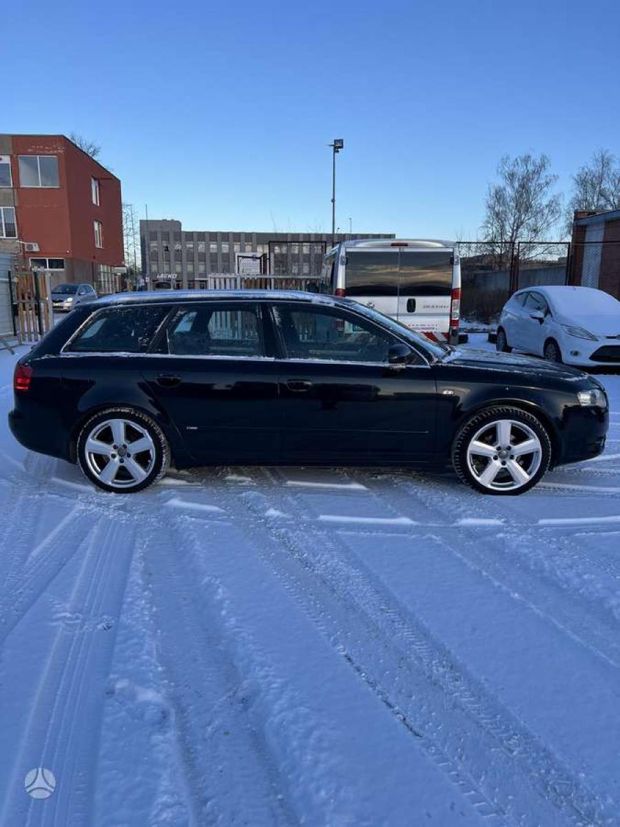 Melns Audi A4 2006 Panevēža, ar dzinēja tilpumu 1.97 L un nobraukumu 255 tūkst. km par 3400 €, foto 3 vietnē AUTOMOTO.COM.LV