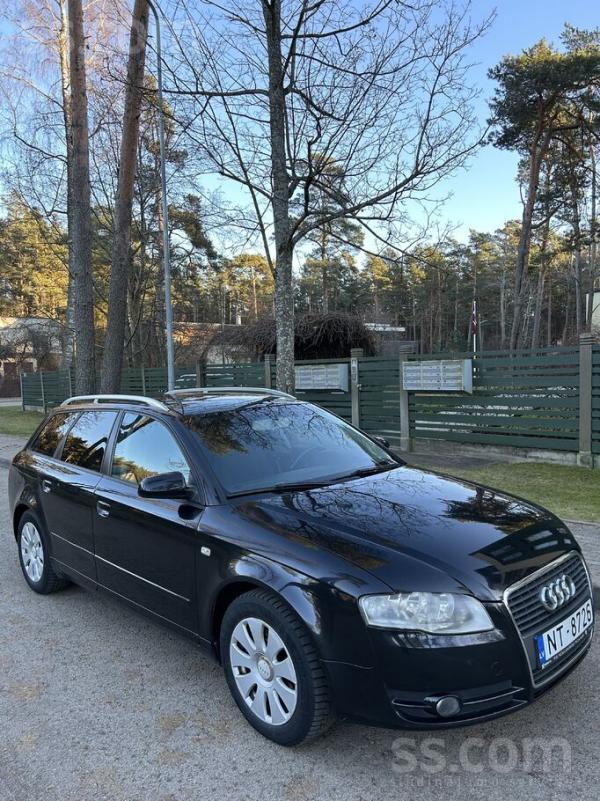 Melns Audi A4 2006 Rīga, ar dzinēja tilpumu 2.00 L un nobraukumu 378 tūkst. km par 2650 €, foto 2 vietnē AUTOMOTO.COM.LV