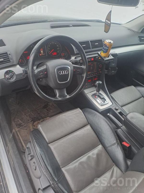 Melns Audi A4 2006 Dobele, ar dzinēja tilpumu 3.00 L un nobraukumu 359 tūkst. km par 2750 €, foto 6 vietnē AUTOMOTO.COM.LV