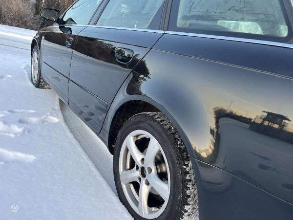 Black Audi A4 2006 in Vilkaviskis, with an engine capacity of 1.97 L and mileage of 329 thousand km for 3150 €, photo 4 on AUTOMOTO.COM.LV