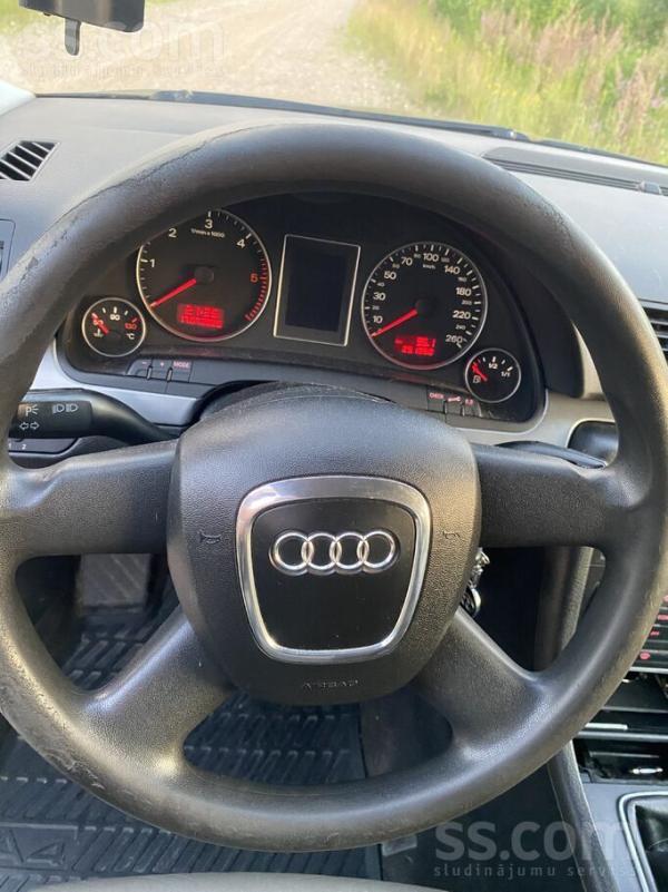 Melns Audi A4 2006 Rīga, ar dzinēja tilpumu 2.00 L un nobraukumu 373 tūkst. km par 1400 €, foto 5 vietnē AUTOMOTO.COM.LV