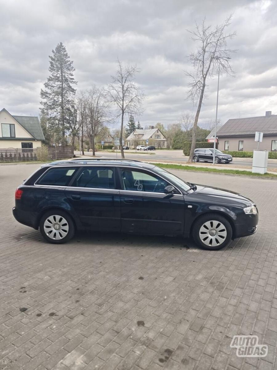 Black Audi A4 2006 in Utena, with an engine capacity of 2.00 L and mileage of 264 thousand km for 2600 €, photo 4 on AUTOMOTO.COM.LV
