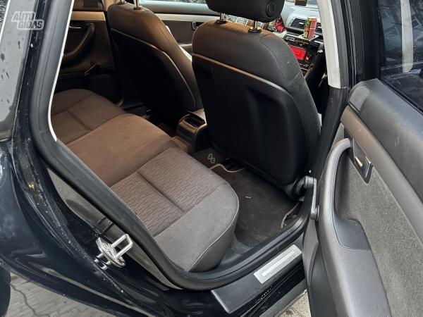 Black Audi A4 2006 in Vilnius, with an engine capacity of 2.00 L and mileage of 326 thousand km for 2500 €, photo 9 on AUTOMOTO.COM.LV