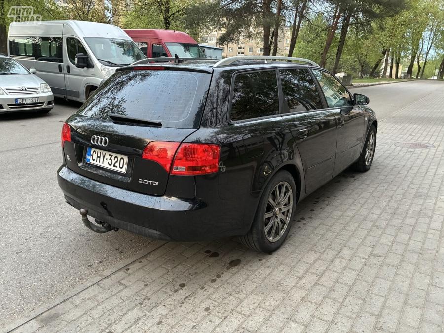 Melns Audi A4 2006 Viļņa, ar dzinēja tilpumu 2.00 L un nobraukumu 326 tūkst. km par 2500 €, foto 4 vietnē AUTOMOTO.COM.LV